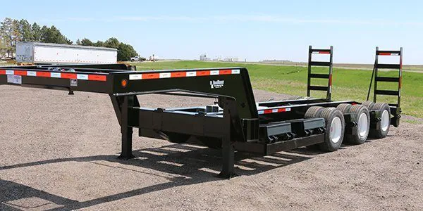 RoadRuner Manufacturing - Combine Trailers