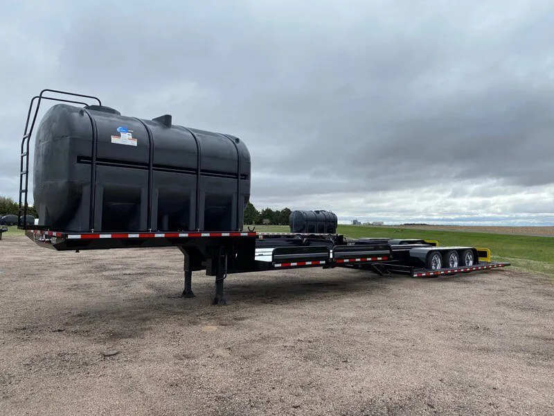 RoadRuner Manufacturing - Model 4000 Sprayer Trailer