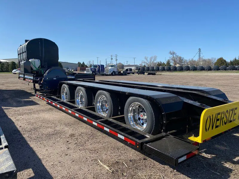 RoadRuner Manufacturing - Model 4000 Sprayer Trailer