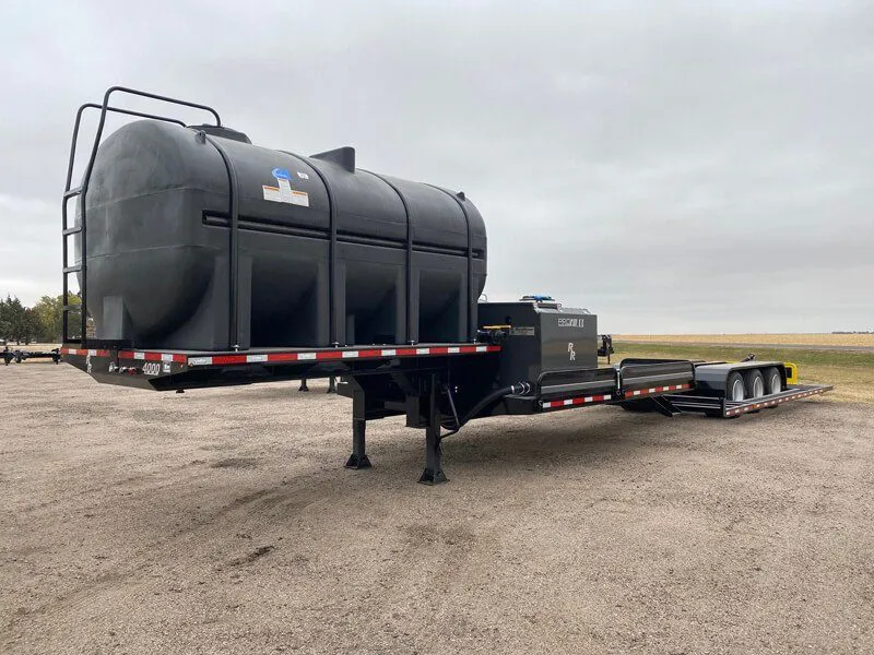 RoadRuner Manufacturing - Model 4000 Sprayer Trailer