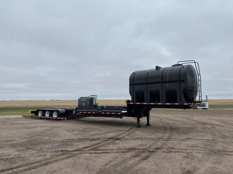 RoadRuner Manufacturing - Model 4000 Sprayer Trailer