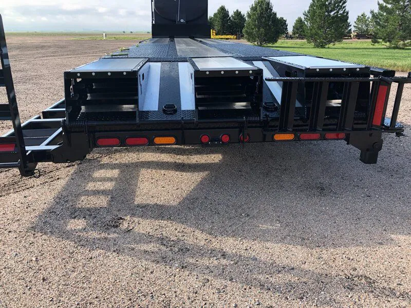 RoadRuner Manufacturing - Model 5000 Sprayer Trailer